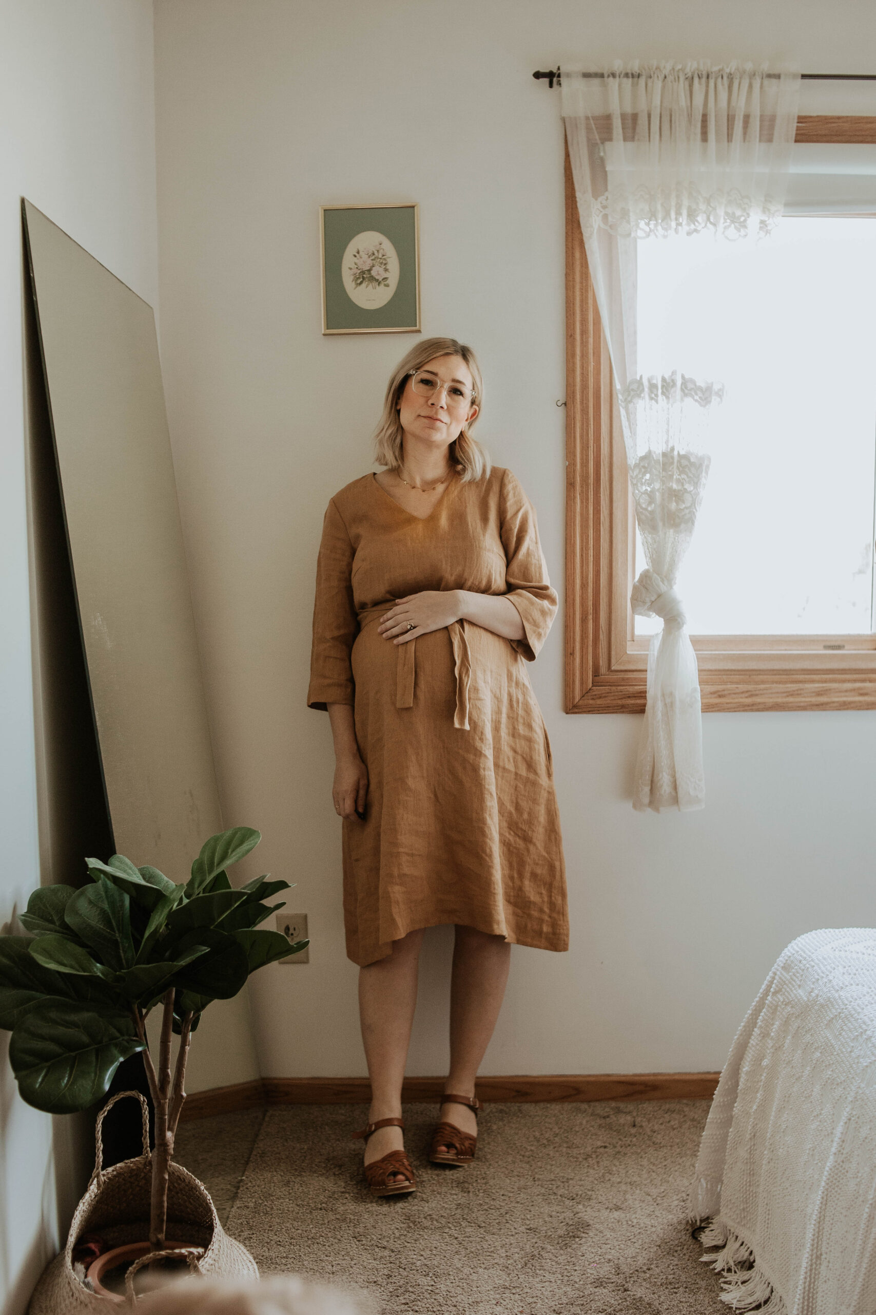 Outfit Roundup for the Week of 8/16: Third Trimester Bump