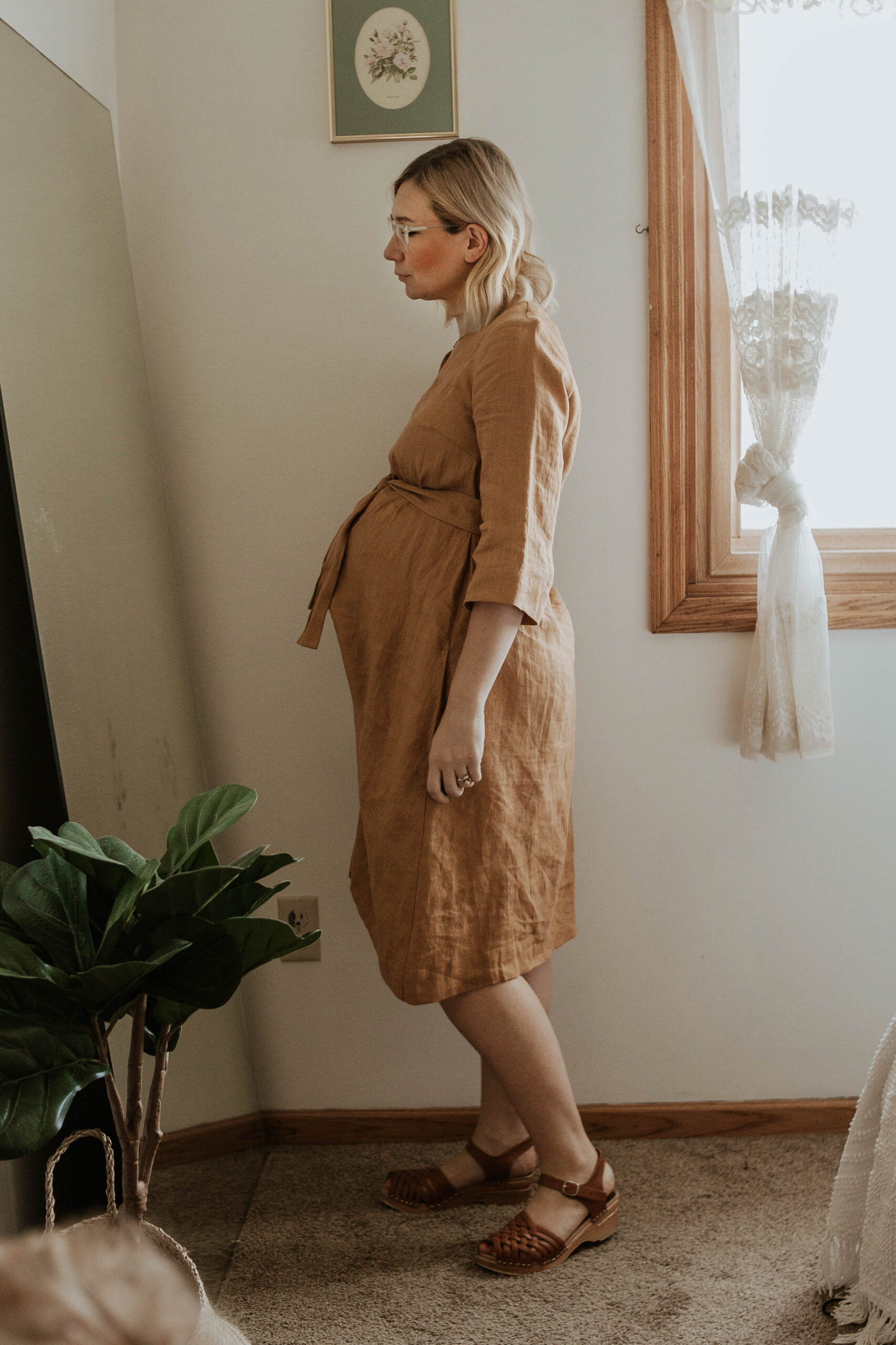 Outfit Roundup for the Week of 8/16: Third Trimester Bump - Karin Emily