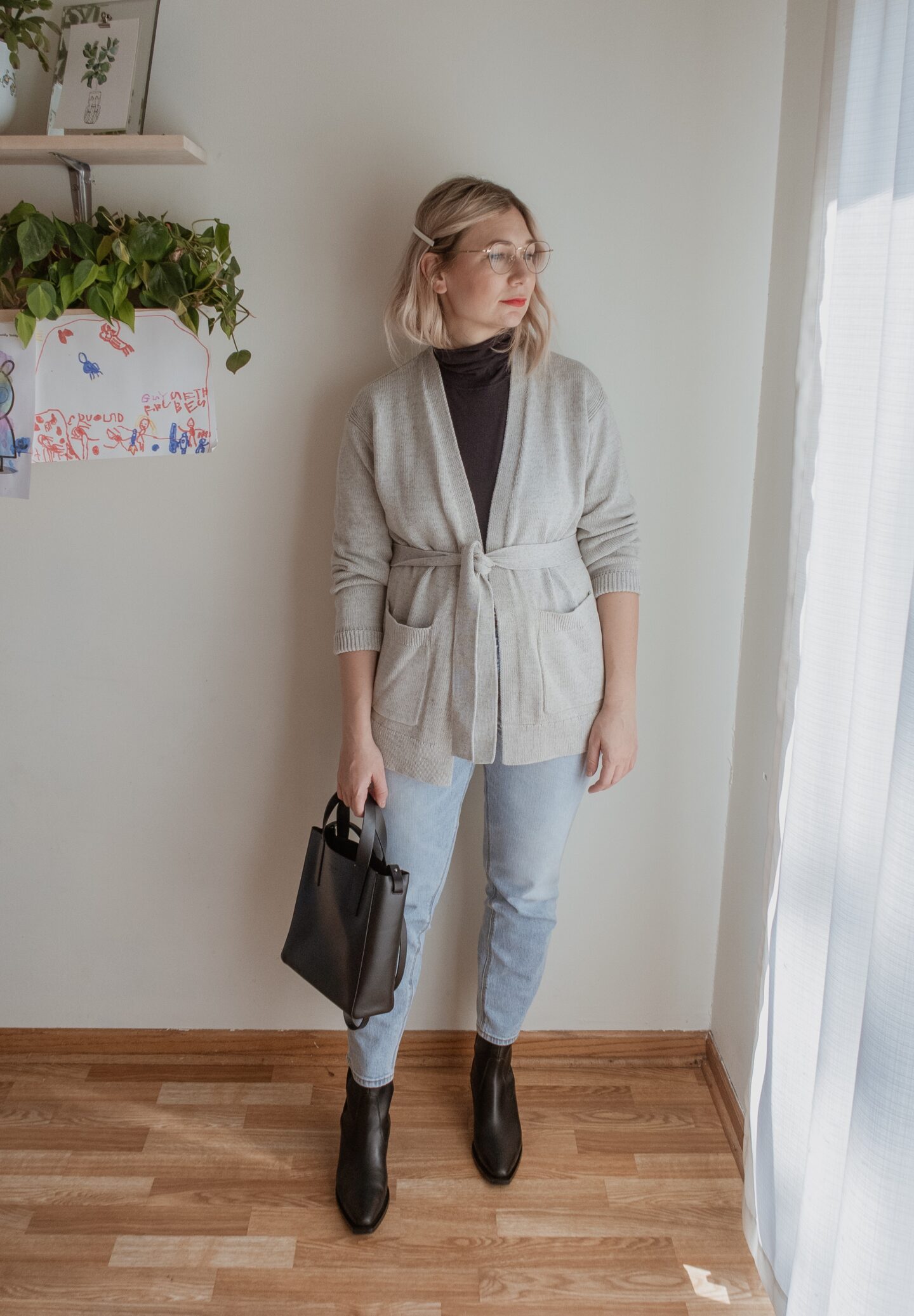 Fall Lookbook Featuring Postpartum Friendly Options - Karin Emily